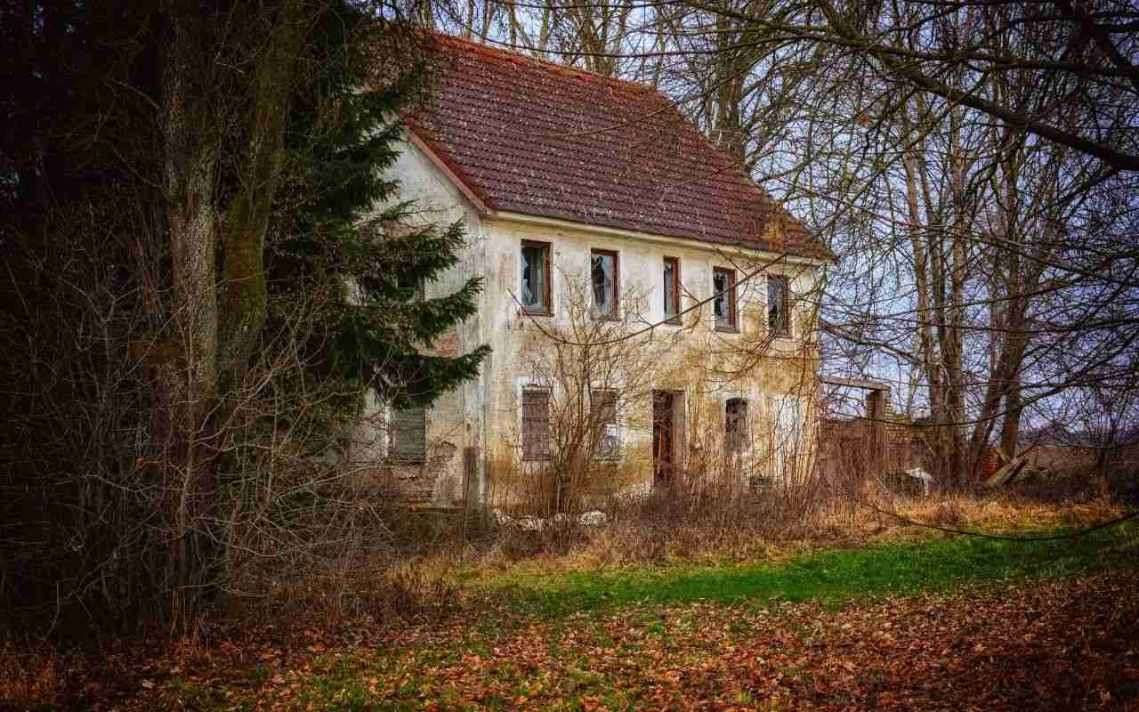 Abandoned House for Sale: Where to Find Them in the UK