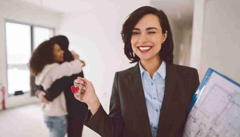 Become a Real Estate Agent in the UK: Your Guide