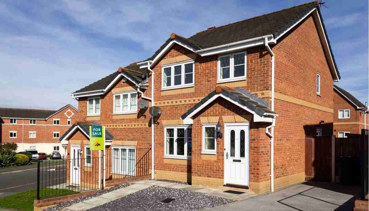 Buying a Second Home Without Selling the First | UK Guide